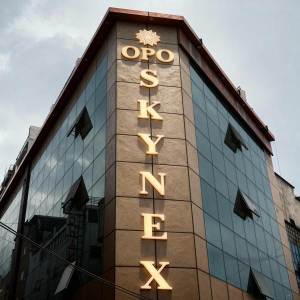 Opo Essential Skynex - Neu Delhi