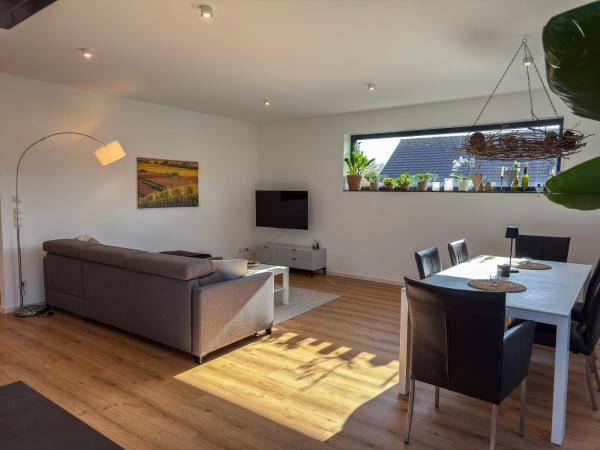 Moderne Ferienwohnung Mit Terrasse, Grill & Privatparkplatz - Haßloch