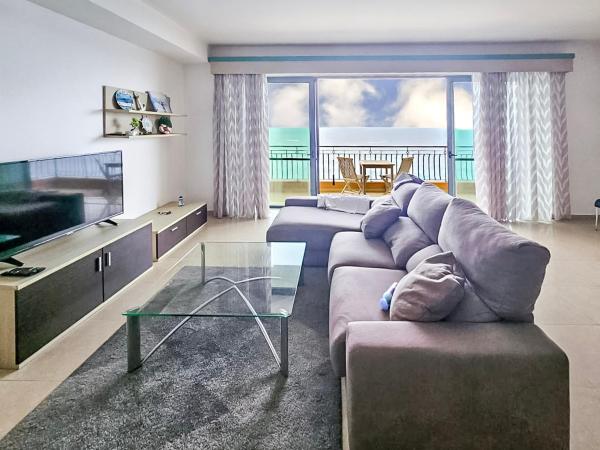 Large Seafront 3-bedroom Apartment In Sliema With Stunning Views And Parking Sv 5 - La Valette
