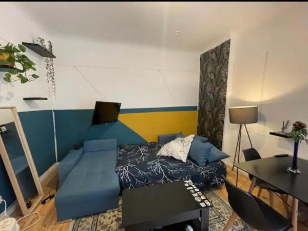 Blue Light Room - Berlin