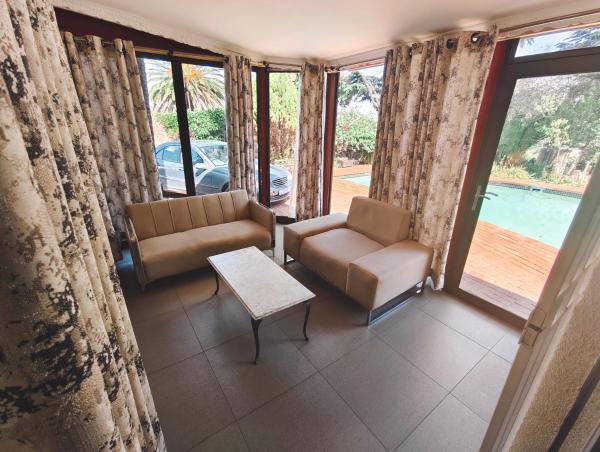 Gael Guest 4 - Johannesburg