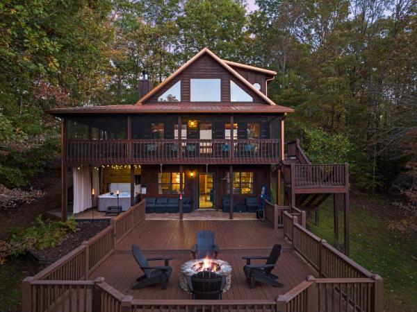 Mountain Cabin Escape Views Games & Relaxation - Georgia, GA
