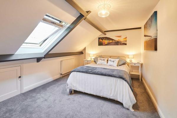 Host & Stay -The Captain's Loft - Whitby