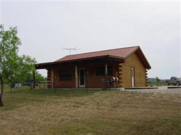 Old Glory River Cabin - Utopia, TX