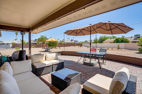 Families Welcome! Dog-friendly Glendale Home - Sun City, AZ