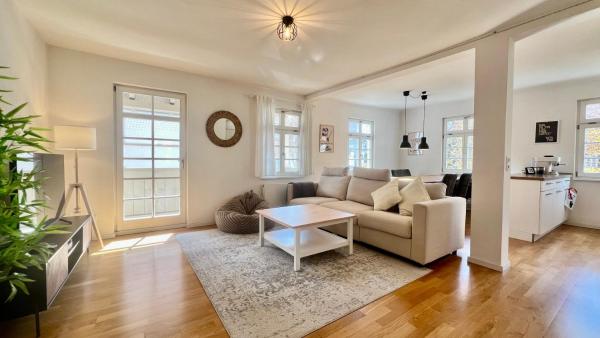 Ludwigshome 85qm - Kostenloser Parkplatz - Zentral - Balkon - Smarttv - Waschmaschine - Trockner - Bietigheim-Bissingen