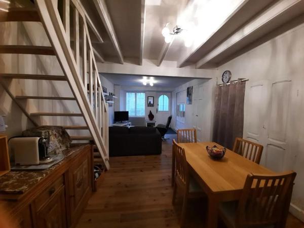 Maison Spacieuse Avec Jardin à Bel-air-val-d'ance - Langogne