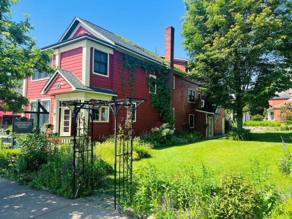 Isaac Wing House - Bayfield, WI