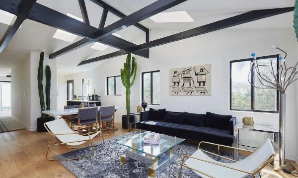 Renovated 3 Bedroom Venice Bungalow With Outdoor Oasis - Los Angeles, CA