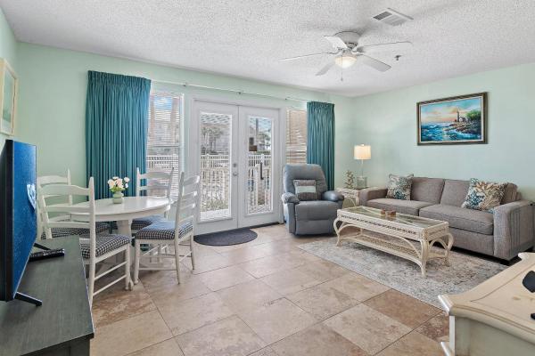 Grand Caribbean East 105 - Destin, FL