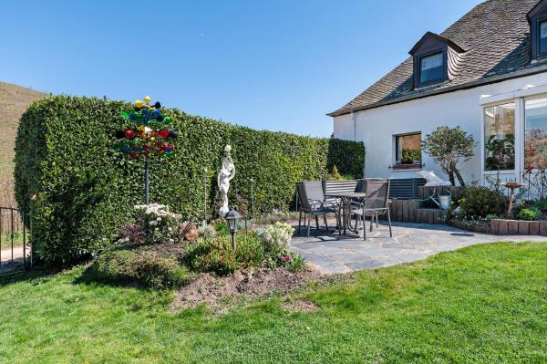 Hildegard Von Nell - Trier