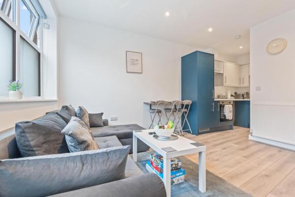 Modern 2 Bedroom Apartment In City Centre Free Parking With Fast Wifi Near Arena - Nottingham