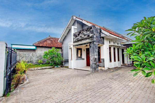 Oyo 94851 Watulumpang 1 Guest House - Yogyakarta