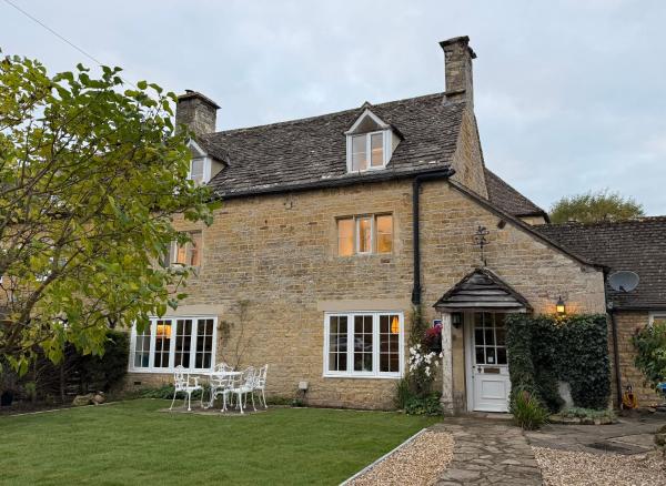 Craigmoor Cottage, Enchanting, Tranquil & Central - Kingham