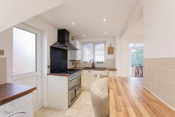 Your Home Away From Home - Near York City Centre - York