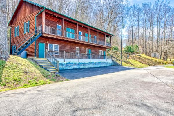 Campground Apt #2 - Lake Junaluska, NC