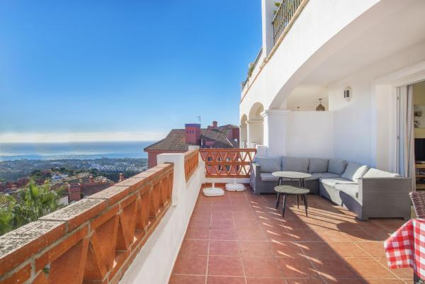 Astonishing View Modern Apartment - Calahonda