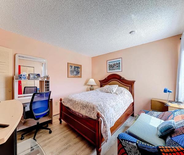 1br In Shared Miami Home Pool Lake & Tennis - Kendall, FL