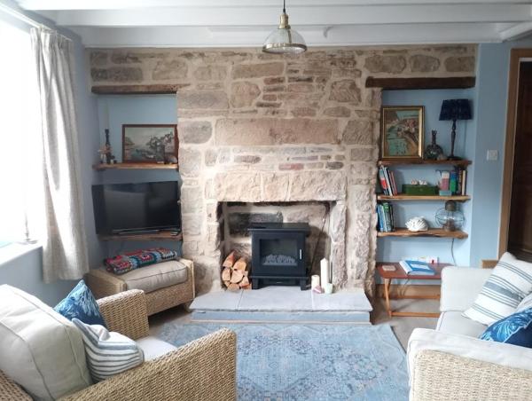 Rose Lea, Beautiful Seaside Home - Danby Castle Barn Wedding Venue