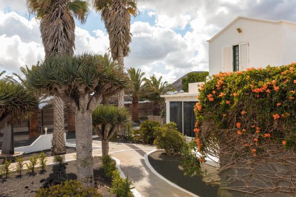 Art Suites - San Bartolomé, España