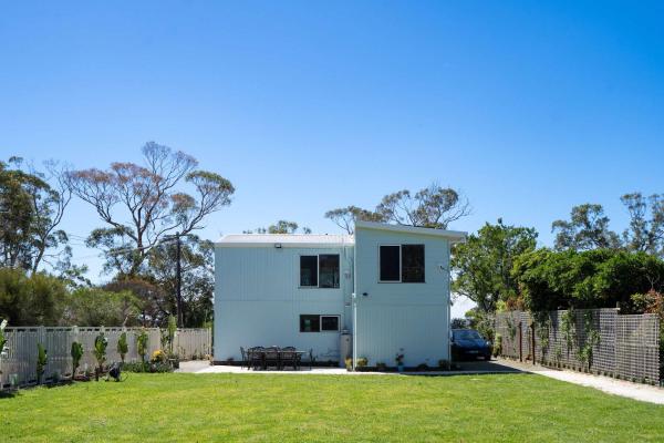 Tenby Point Waterfront Views & Tranquil Garden - Phillip Island