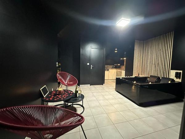 L éCrin Love Room Avec Balnéo Au Coeur De Sedan - Ardennes