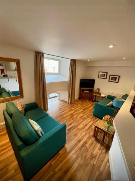 Stunning Spacious Apartment On River Ness - Inverness