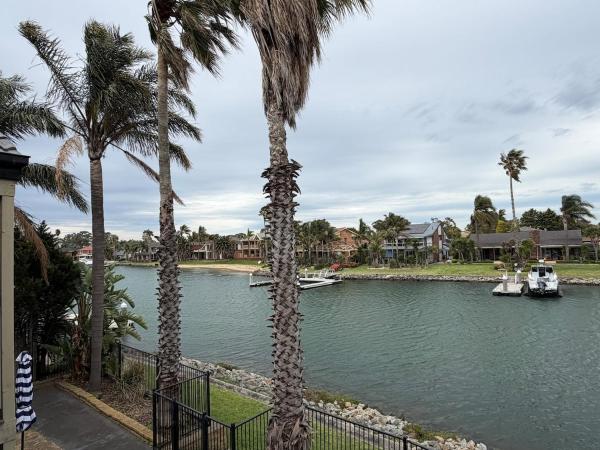 Sunrise Deck Lake Naps 5bedroom Group Getaway - Frankston