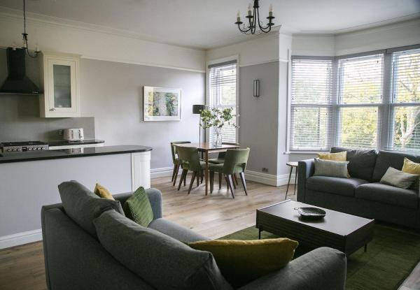 Harlow Apartment 2, Deluxe 2 Bedroom Apt - Harrogate