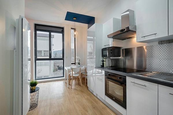 Proche Gare, Parking Couvert, Wifi - L'Isle-d'Abeau