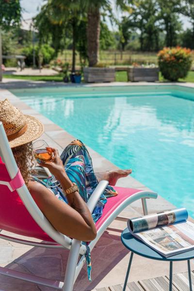 La Clé Des Chaumes - Chambre D'hôte, Bed And Breakfast Avec Piscine Et Bain Nordique - Montbrison