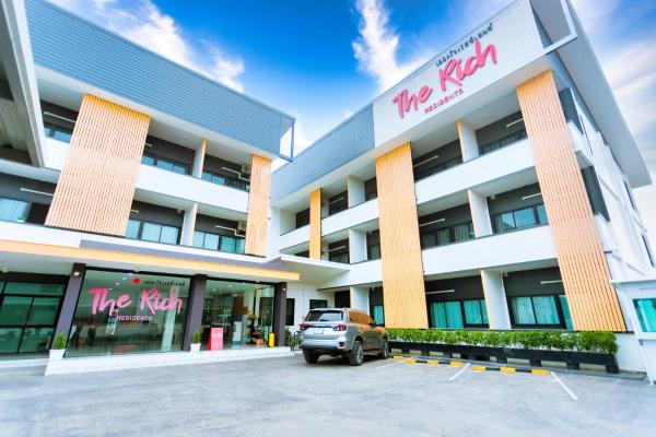 The Rich Hotel - Buri Ram