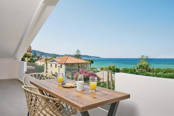 Sofita - Beachfront 2br Apartment With Sea View, By Tk Premium Stays - Kalamaki
