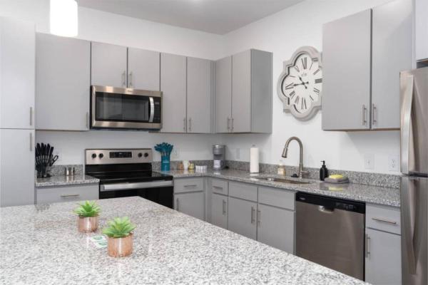 Stylish Stay Off I-65, Pets Welcome - Hoover