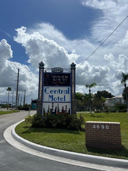 Central Motel Kissimmee Near Disney World - Kissimmee, FL