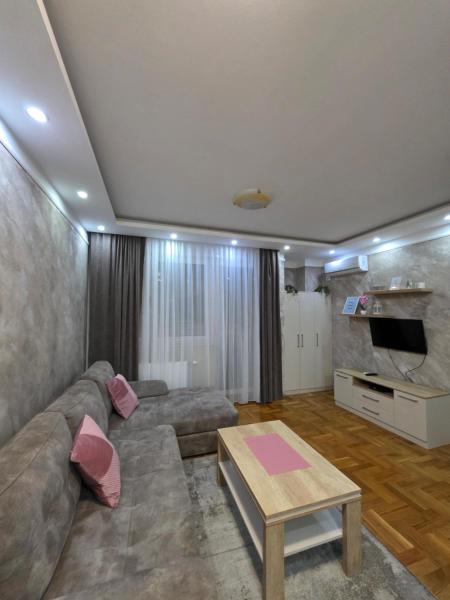 Apartman Ns Centar City Private Parking - Novi Sad
