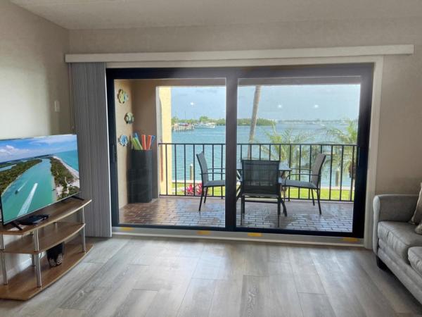 El Galeon – Bay Views, Beach Access & Pool - 마나소타 케이