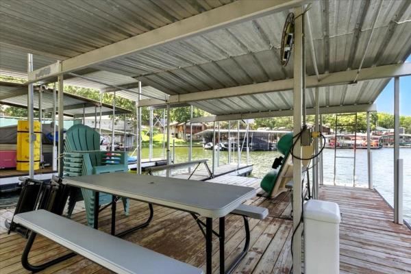 Lakefront Home W/ Dock, Boat Slip, Private Ramp, Kayaks, Paddle Boards & Firepit - Osage Beach, MO