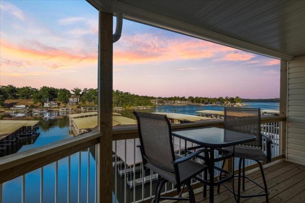 Lakeview Condo W/ 2 Pools & Beach - Family Fun Awaits At 21mm - États-Unis