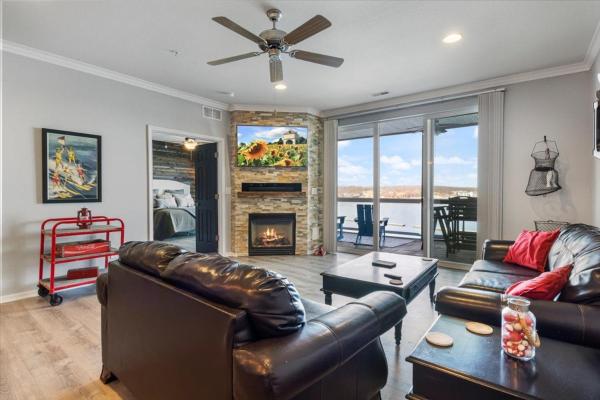 Lands End Condo With Amazing Main Channel Views, 2 Pools, Playground & Boat Slip - United States