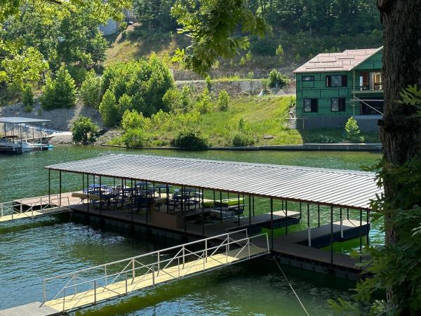 Our Cove Retreat - Perfect For Swimming, Tanning & Prime Location Fun! - United States