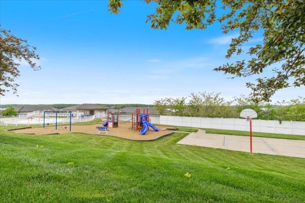 Nautical-inspired Lakefront Unit W/ Awesome Views - United States