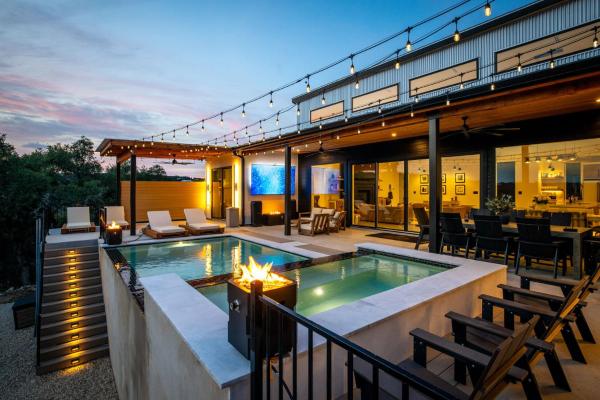 Heated Infinity Pool & Hot Tub Stunning Views For The Family - Canyon Lake, TX