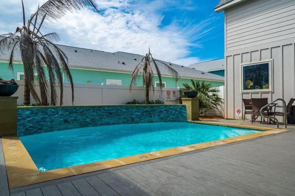 Shared Heated Pool Pet & Family Friendly Winter Rates - Port Aransas, TX