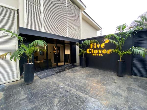 Five Clover Hotel, Ilupeju - Lagos
