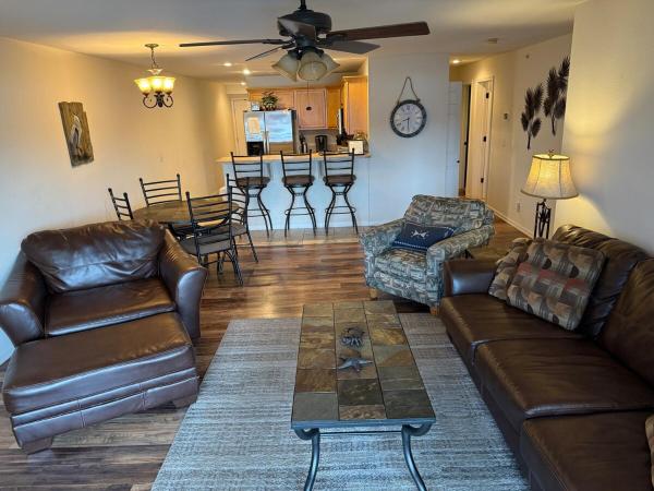 Lake Front And Calm Waters At Miramar 3br 2ba - États-Unis