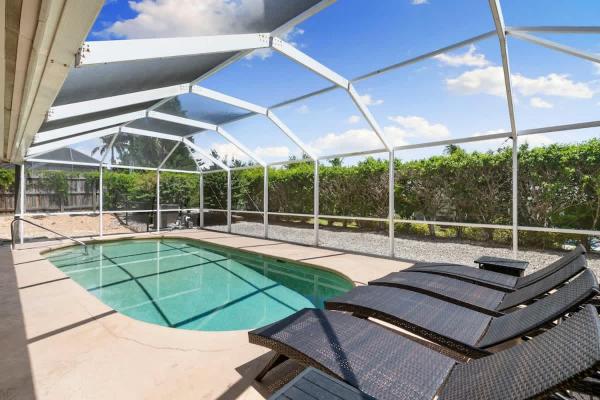 Sunny Marco Home With Pool Lanai Near Beaches - Marco Island, FL