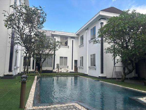 Hoang Cung Hotel - Ho Chi Minh City