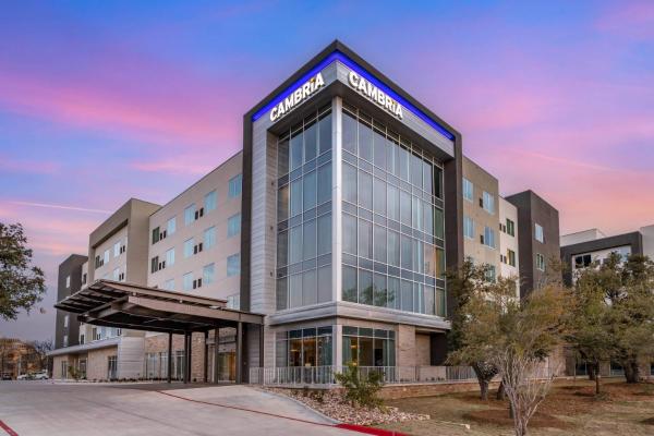 Cambria Hotel Austin Uptown Near The Domain - Round Rock, TX