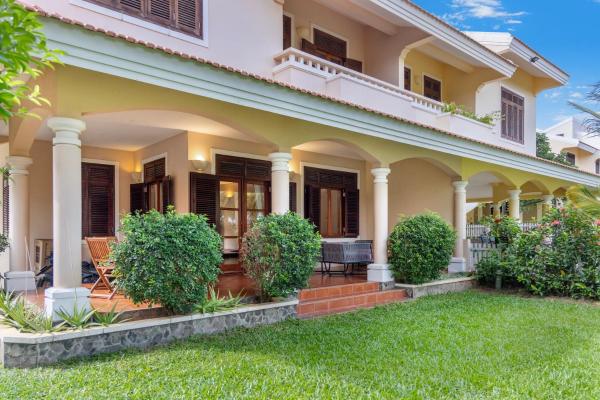 Luxurious 3brvilla Domaine Mui Ne With Pool & Tennis Court Access - Phan Thiet